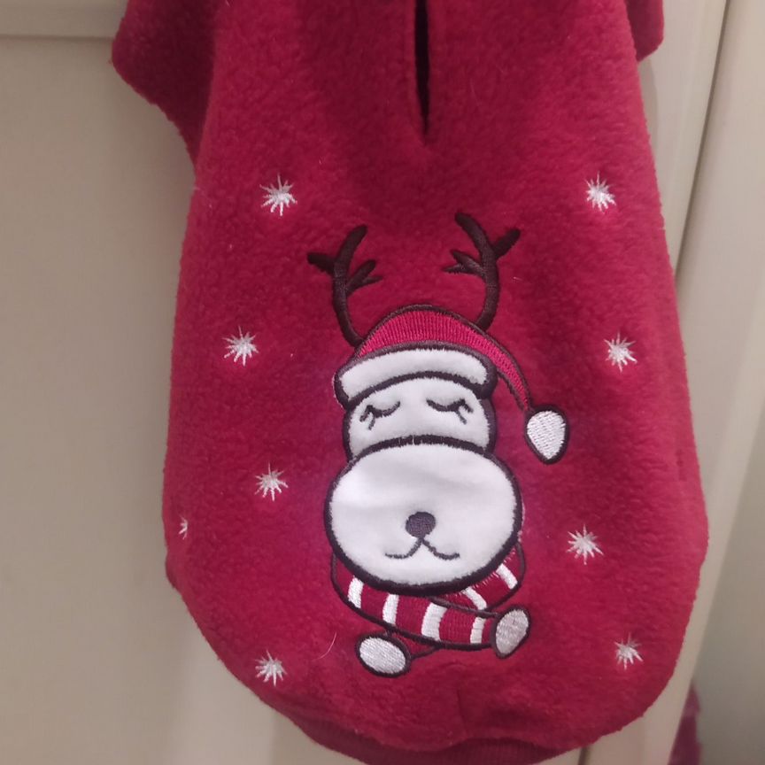 Новогодняя жилетка для собак puppia