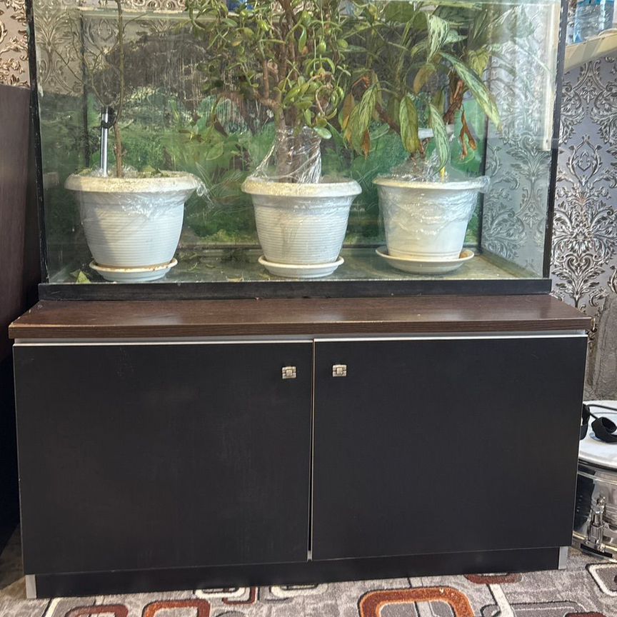 Аквариум с тумбой 200л