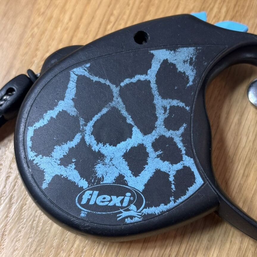 Поводок рулетка б/у Flexi S 5 метров (трос)