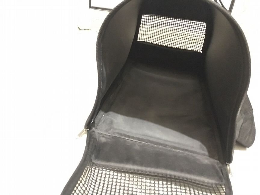 Переноска для собак и кошек