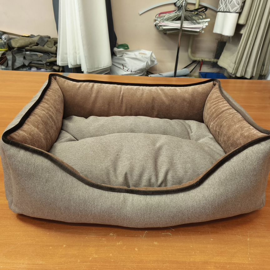 Лежанка для собак