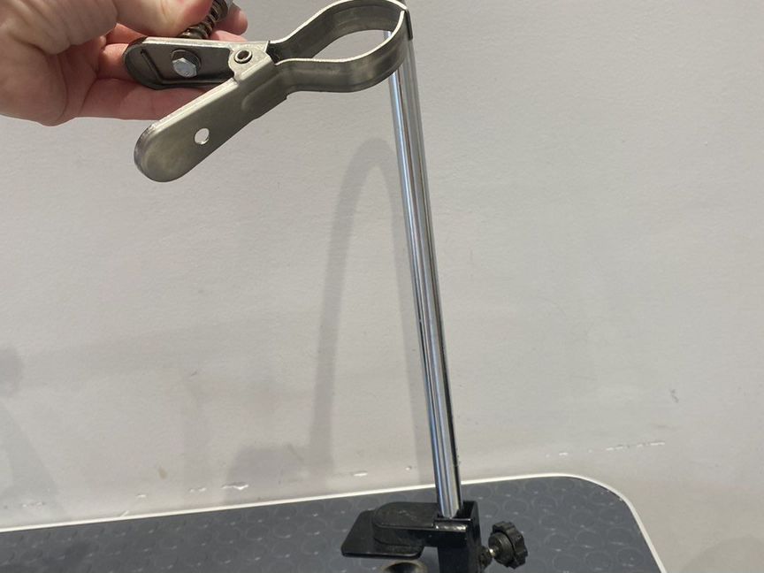 Держатель для фена