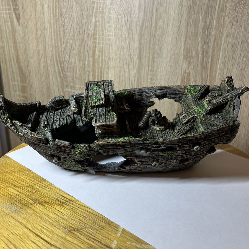 Грот затонувший корабль