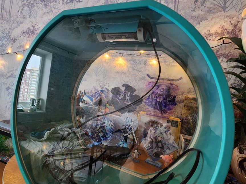 Аквариум с крышкой и лампой