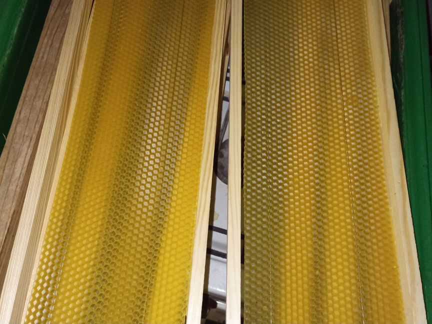 Пчеловодство,Новые навощенные рамки, 125-300