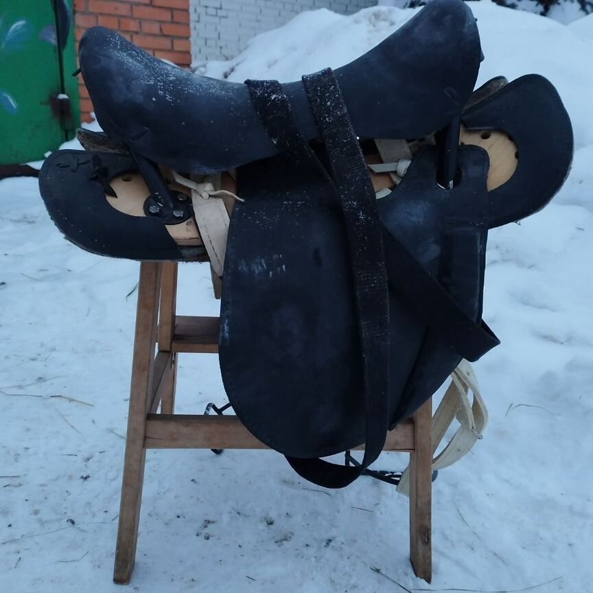 Седло для лошади бу