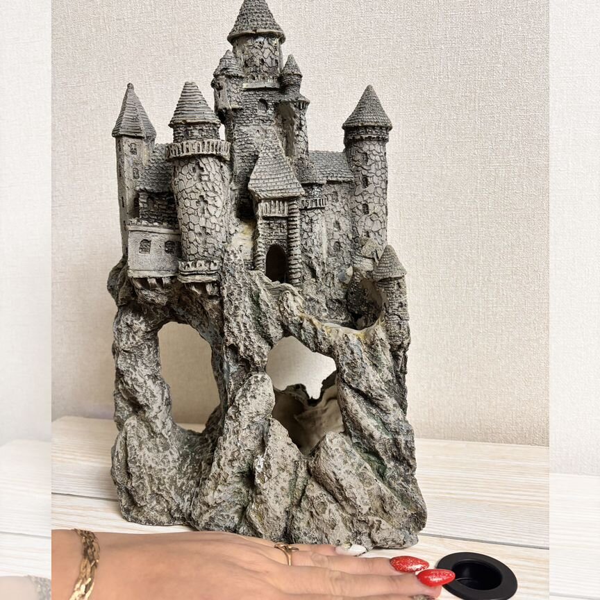 Грот замок в аквариум