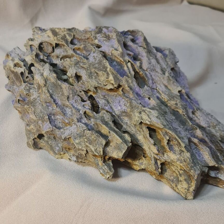 Камень Dragon Stone для аквариума