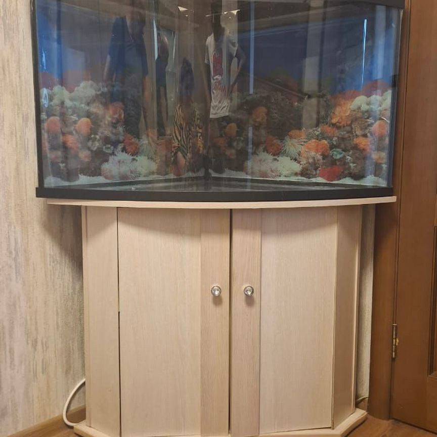 Аквариум с тумбой