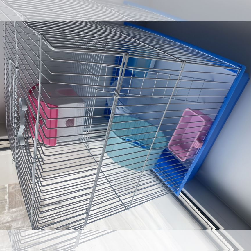 Продам клетку для хомяка с принадлежностями