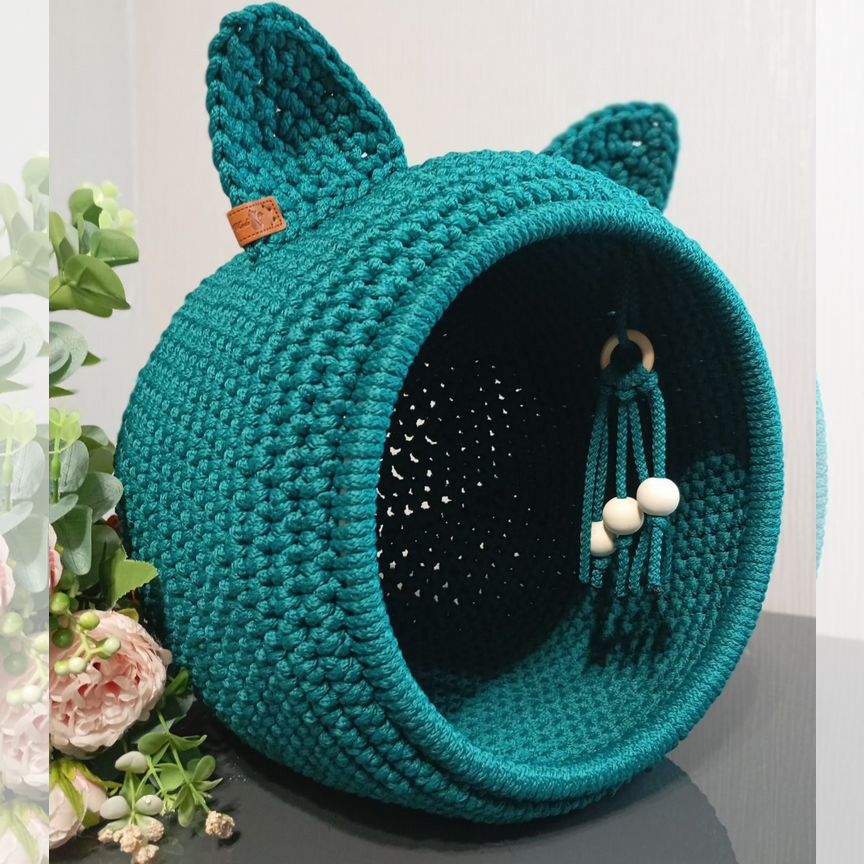 Кошачий домик с игрушкой. Мечта Элвиса