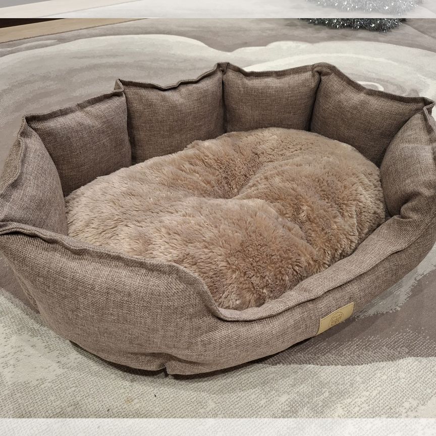 Лежанка для собак и кошек