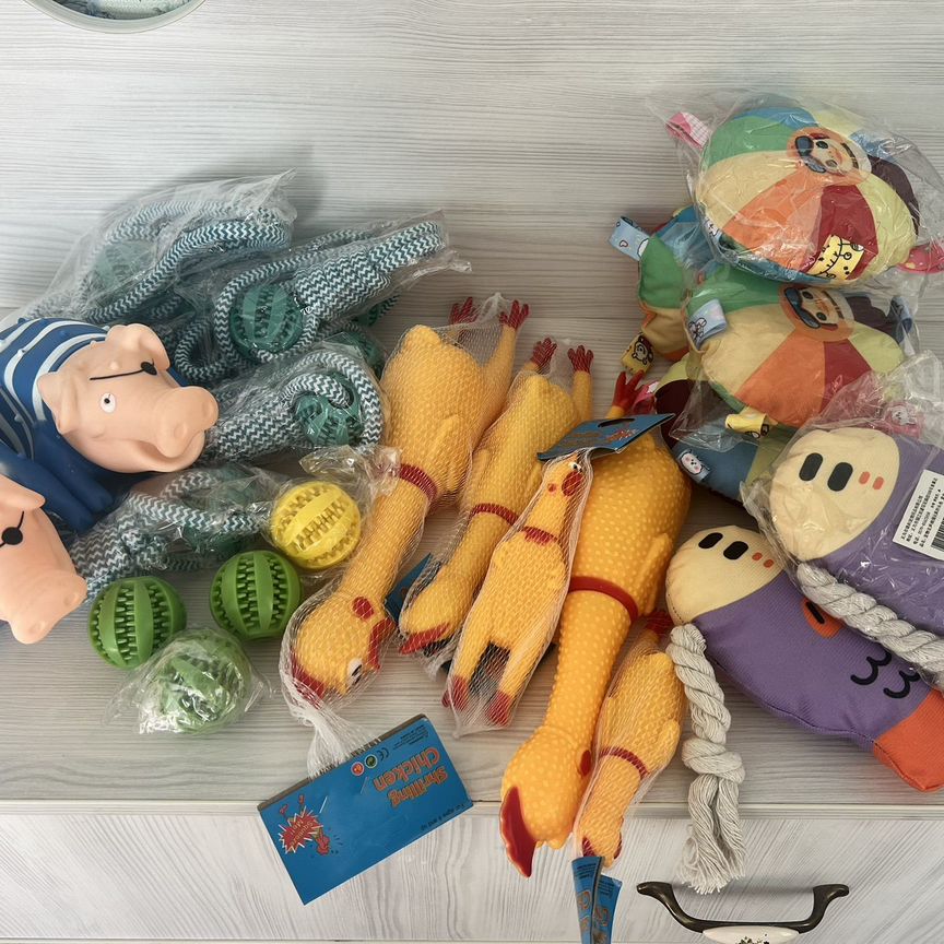 Собачьи игрушки, пищалки