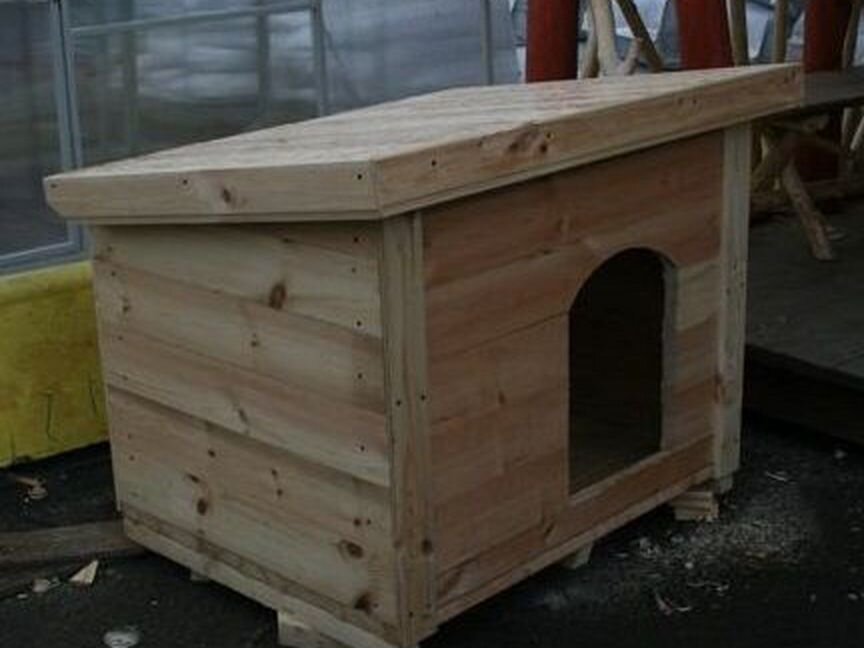 Будка для собаки 0.9х0.9 м из шпунта