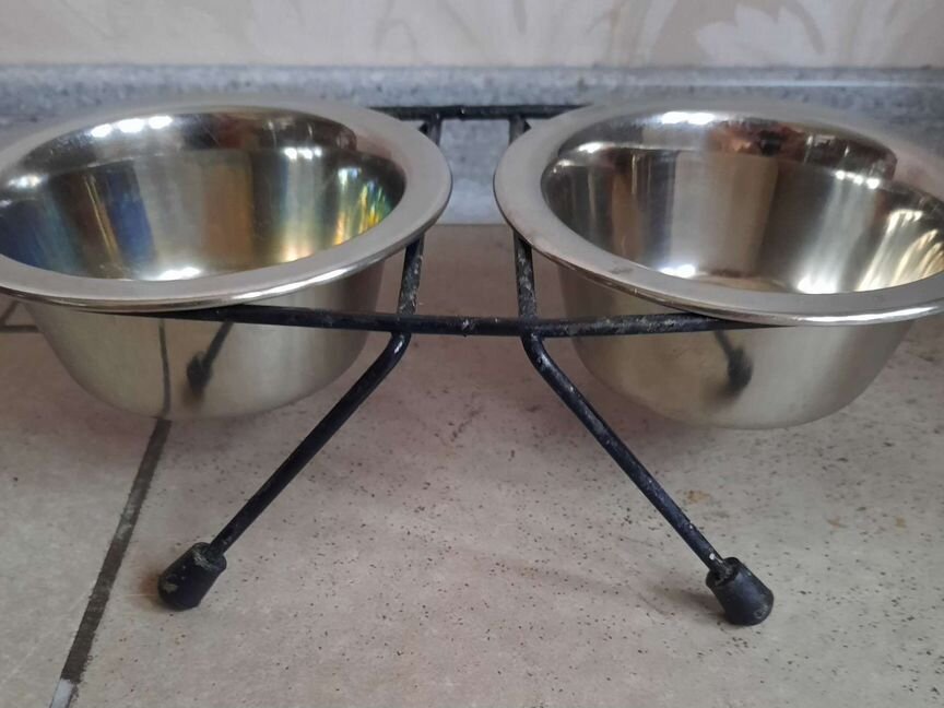 Миски на подставке