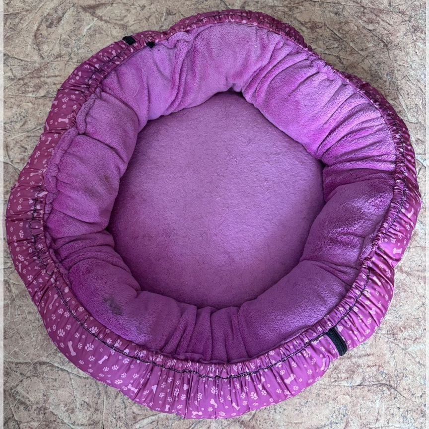 Лежанка для собак и кошек