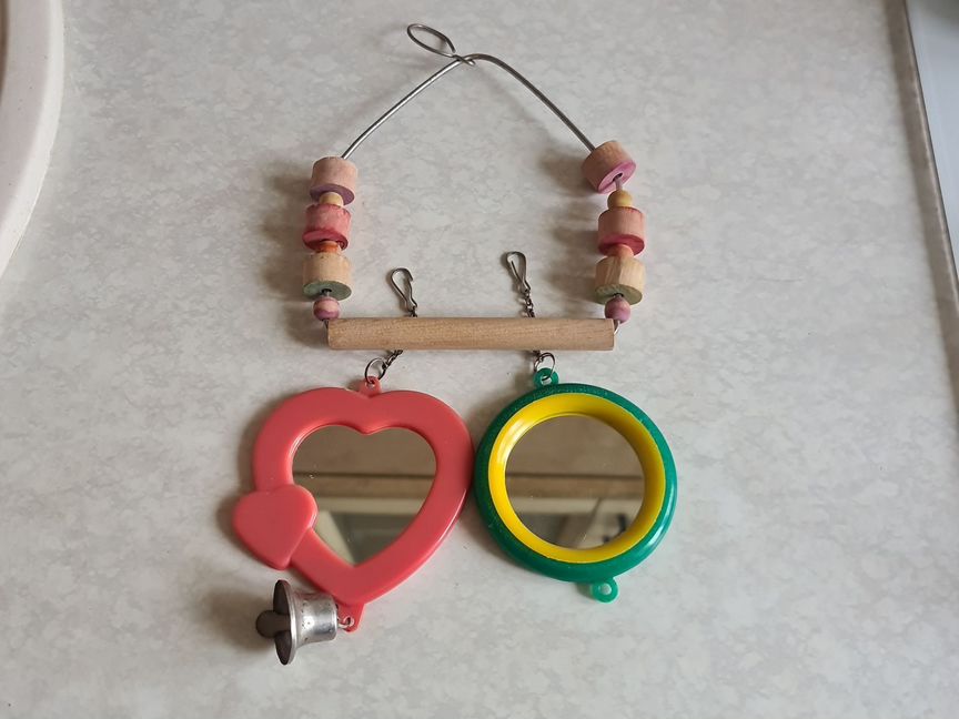 Зеркала и качалка для волнистых попугаев