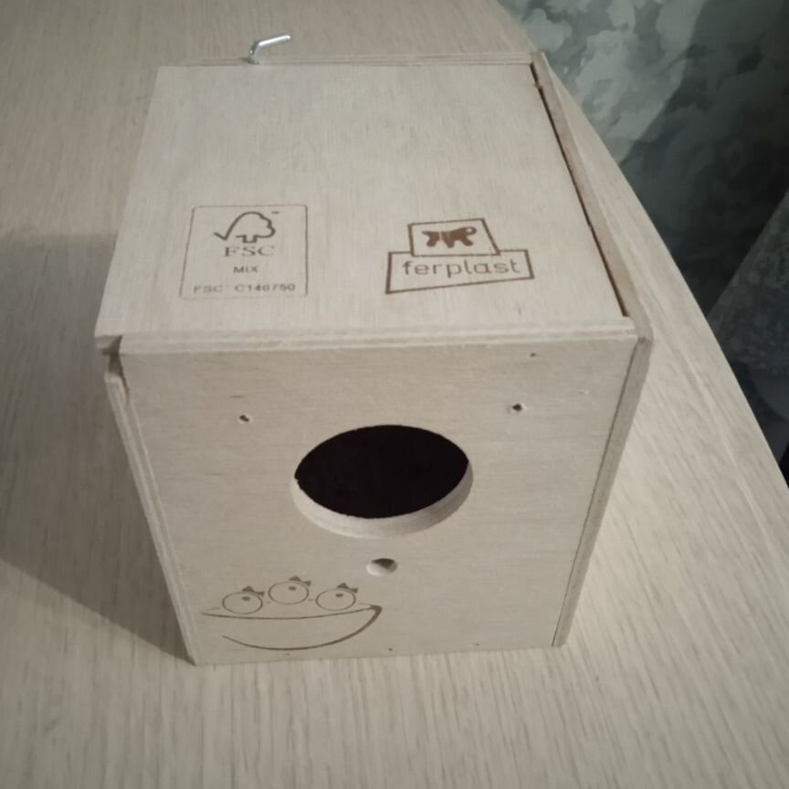 Гнездо для мелких птиц новое ferplast