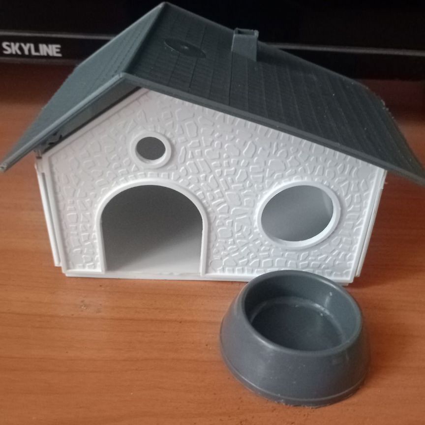 Домик для грызунов пластик,тарелочка в подарок