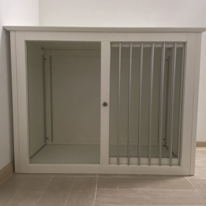 Вольер-тумба для собак в квартиру