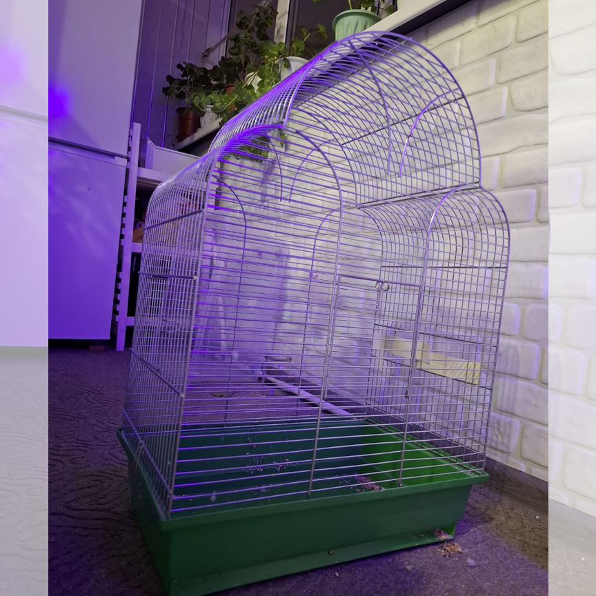 Клетка для попугаев большая