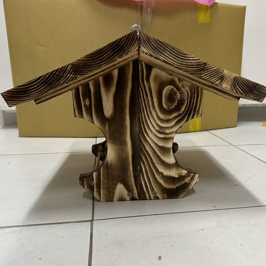 Кормушка для птиц из дерева