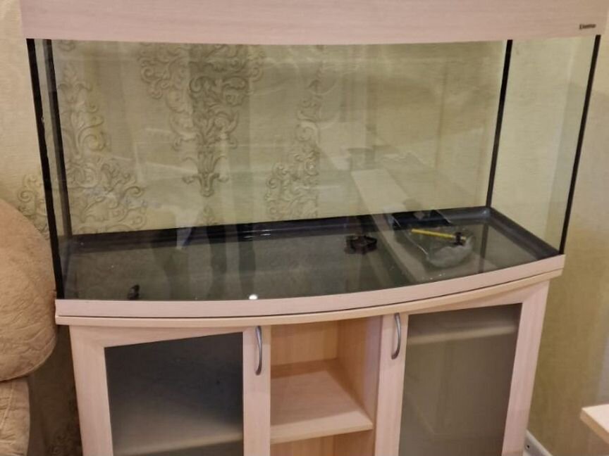 Аквариум панорамный с тумбой