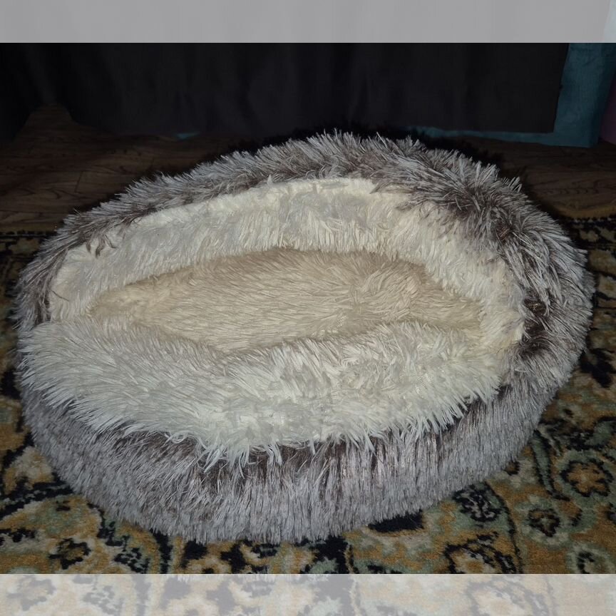 Лежанка для кошек