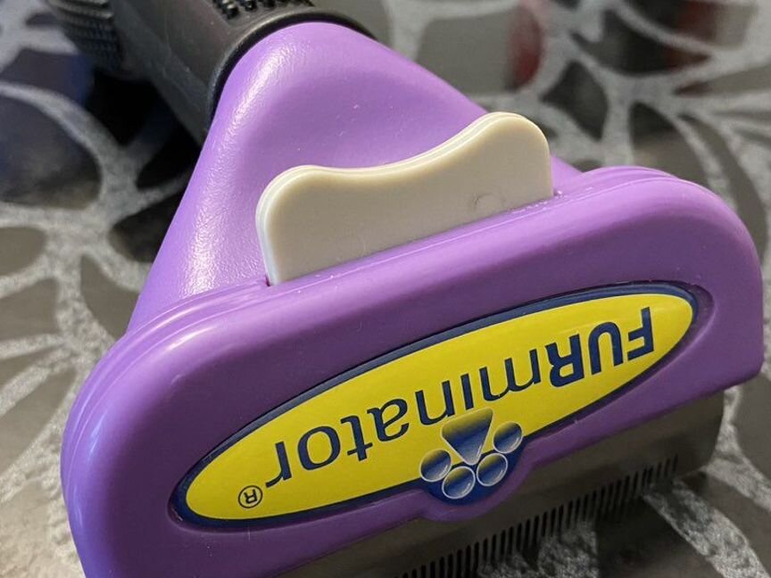 Щетка для длинношерстных кошек и собак