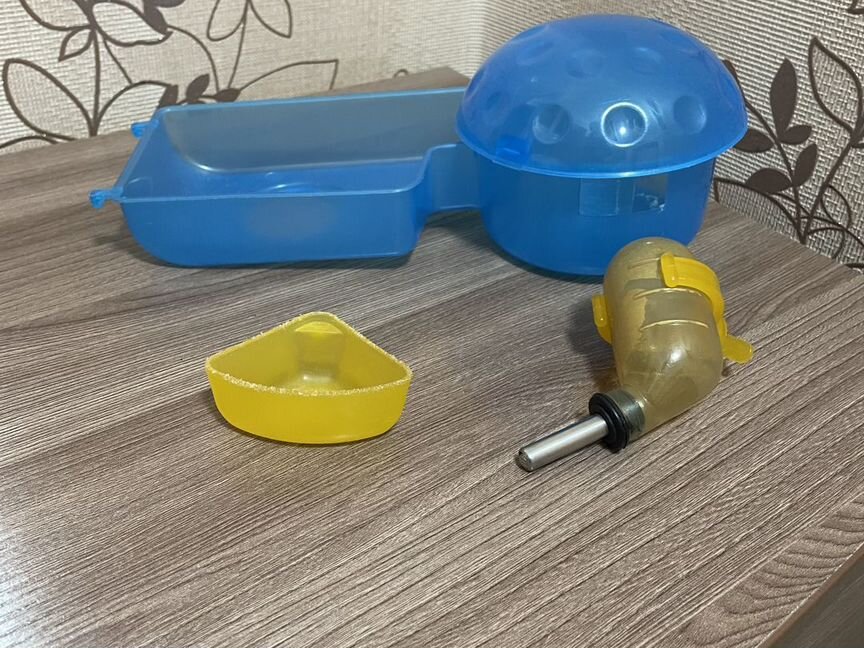 Клетка для пушистого и милого хомячка