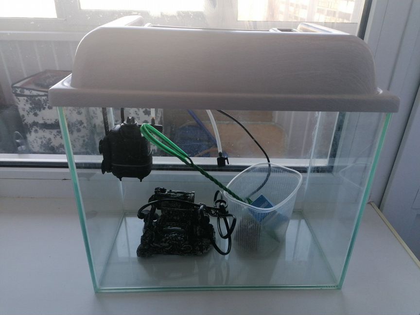 Аквариум 20л+фильтр, декор, сачок, подсветка