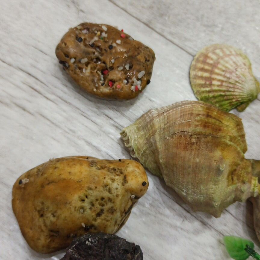 Фигурки для аквариума