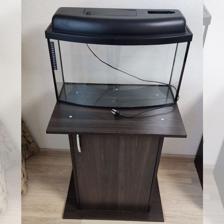 Аквариум с тумбой бу