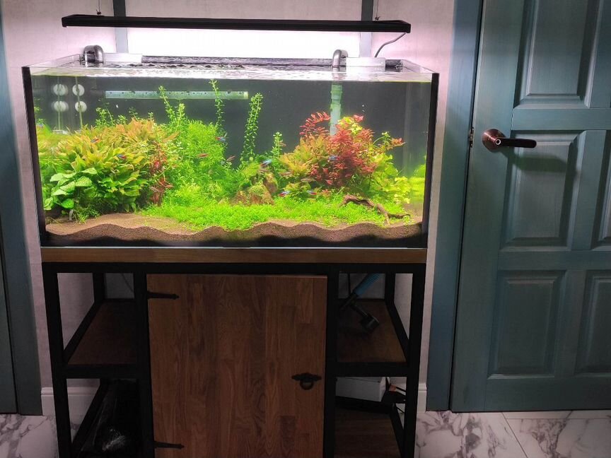 Аквариум с тумбой