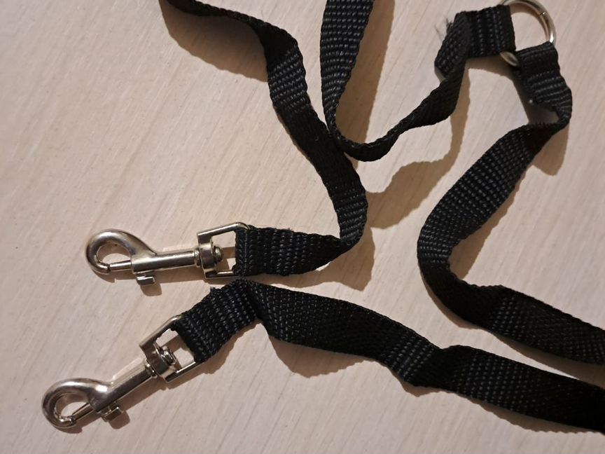 Поводок-сворка для собак нейлоновый двойной