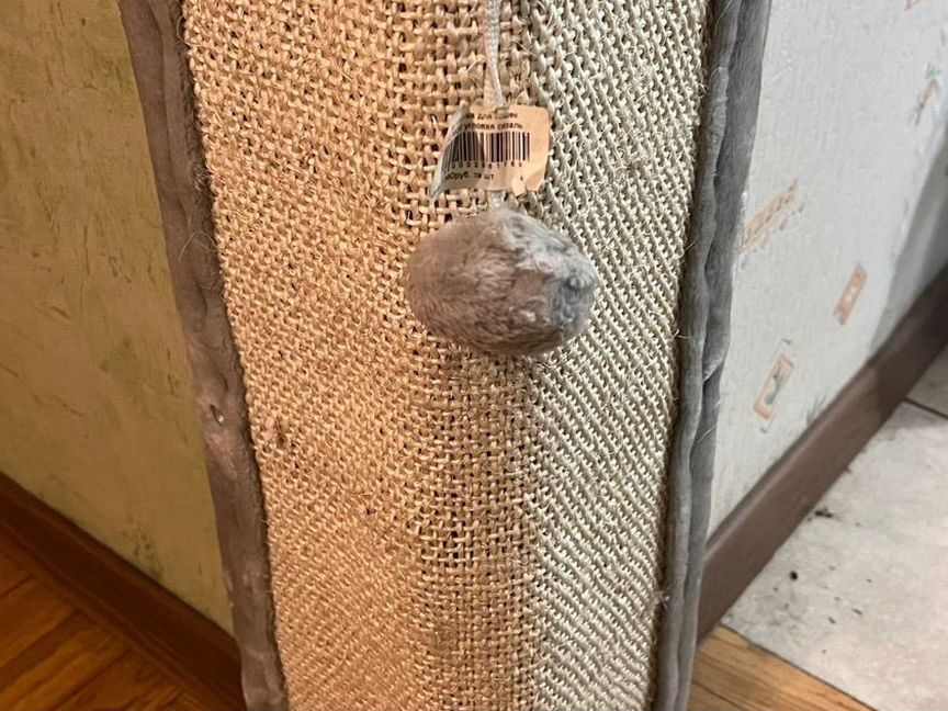 Когтеточка для кошек на стену