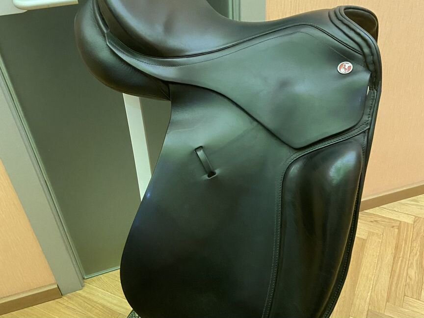 Седло выездковое Kieffer Athen 17,5/2