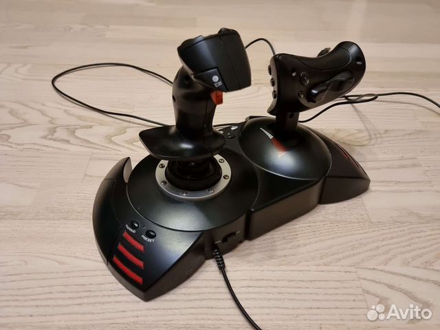 Игровой джойстик Thrustmaster. T-flight hotas X купить в Санкт ...