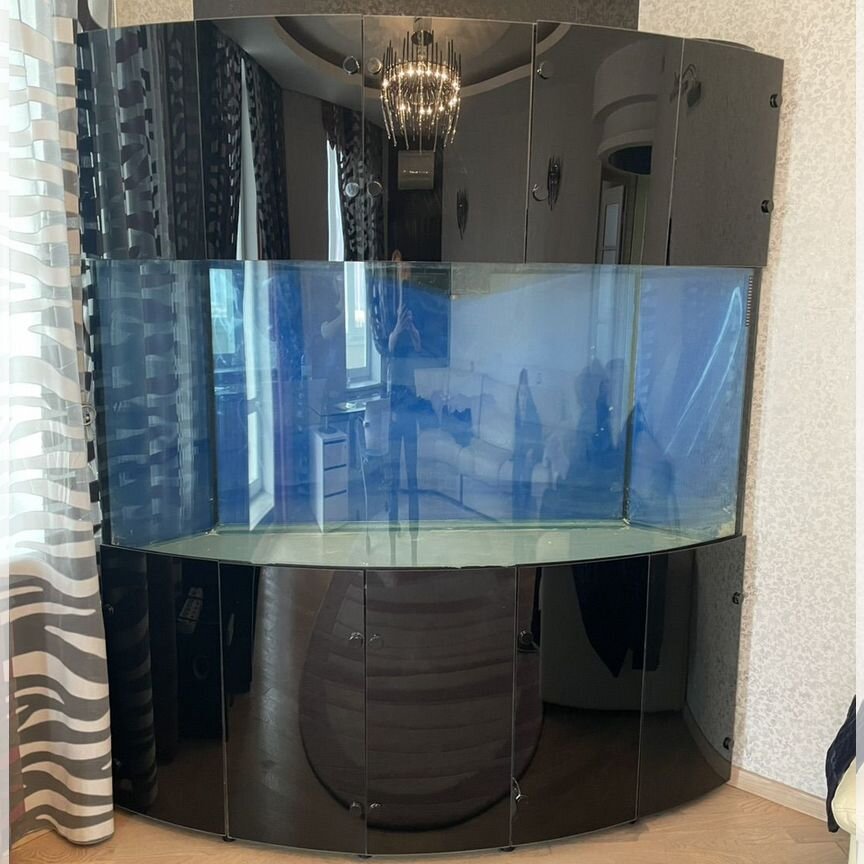 Аквариум с тумбой