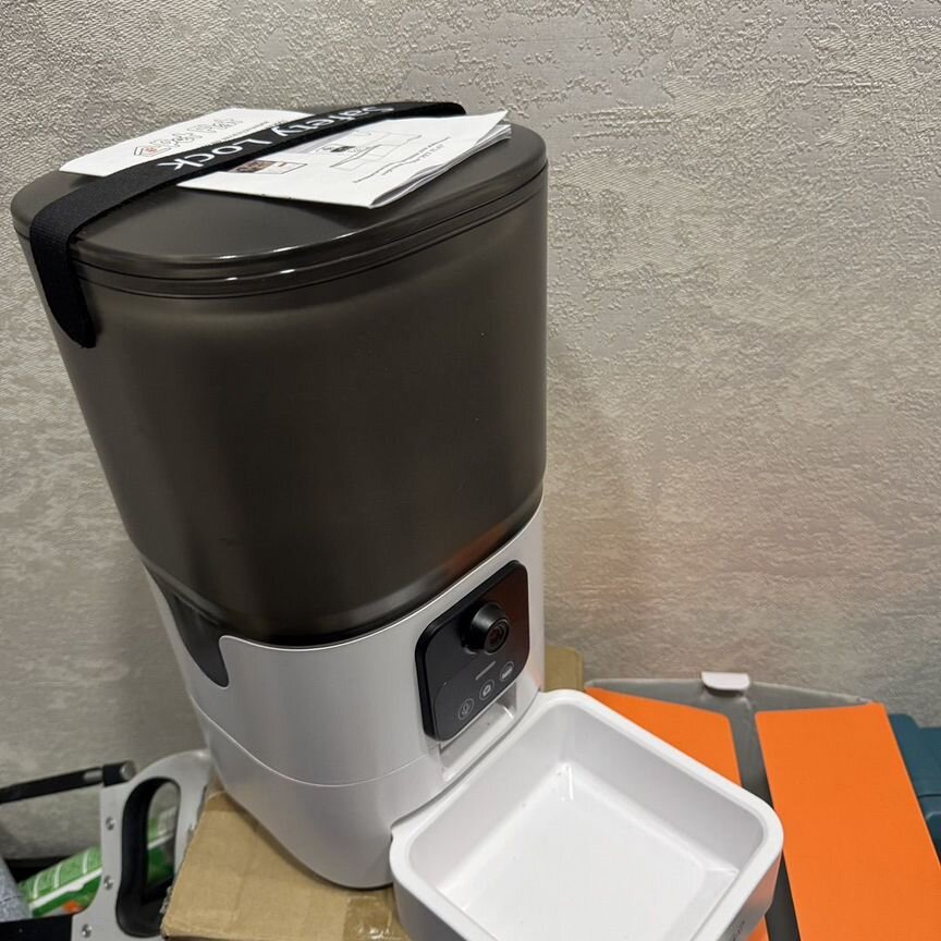 Автоматическая кормушка Pet Flat FD001