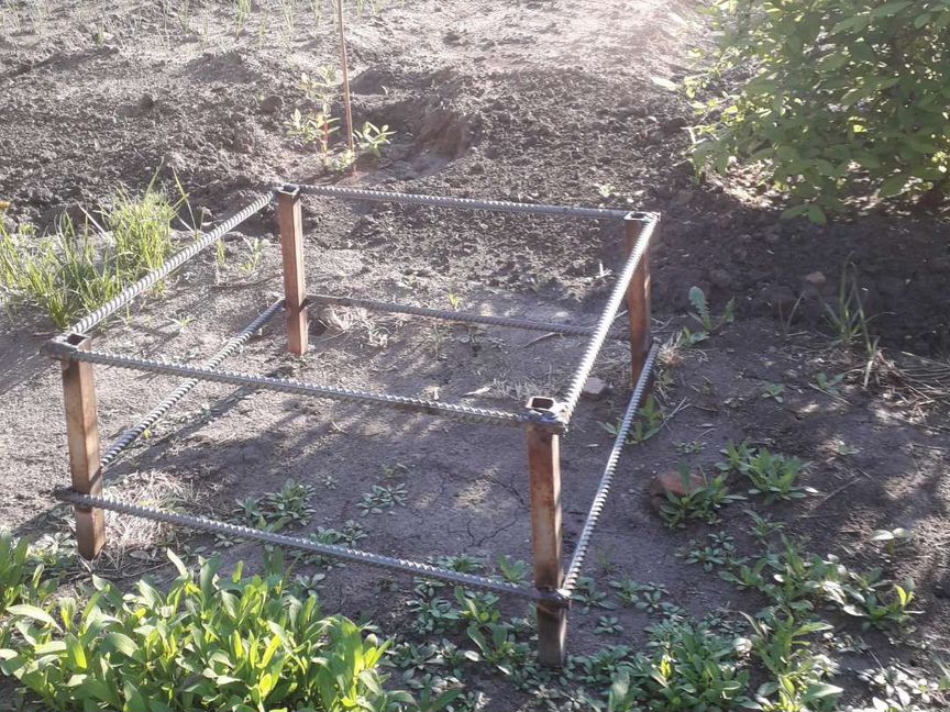 Подставки под ульи