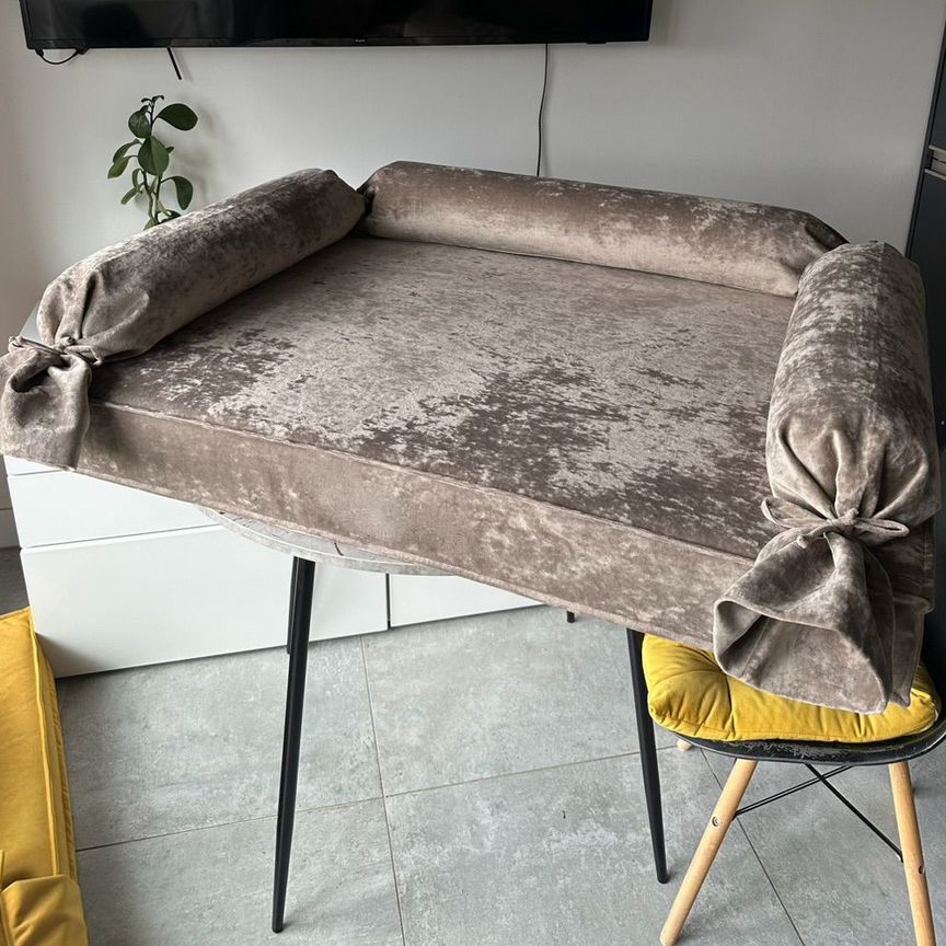 Лежанка Рокки