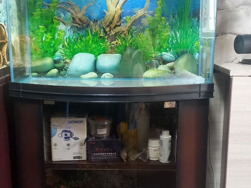 Аквариум 82 литра понарамный с тумбой