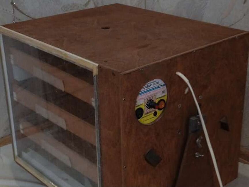 Инкубатор для яиц бу