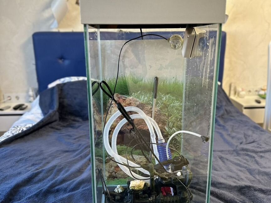 Аквариум с тумбой белый