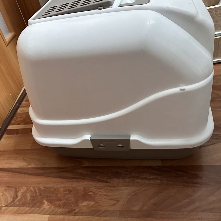 Кошачий туалет закрытый