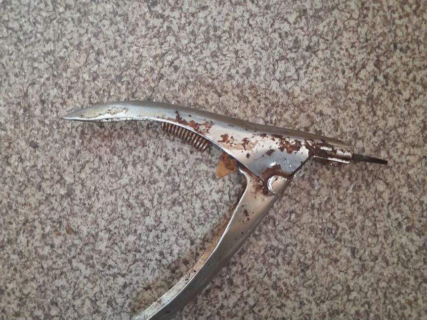 Когтерез-гильотина для собак