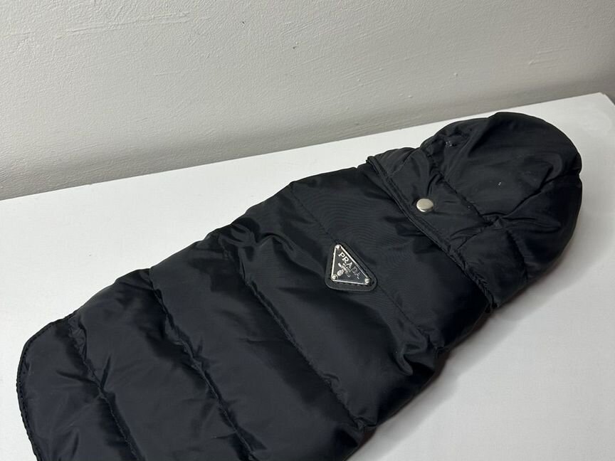 Жилетка prada для собак