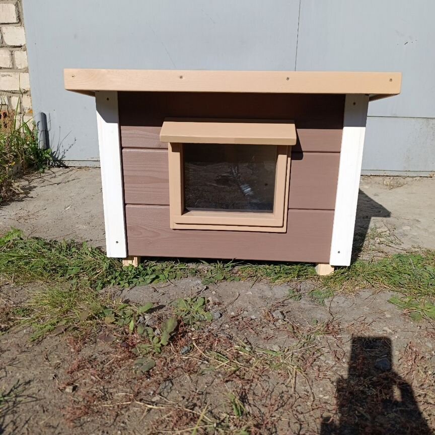 Будка для кошки или маленьких пород собак