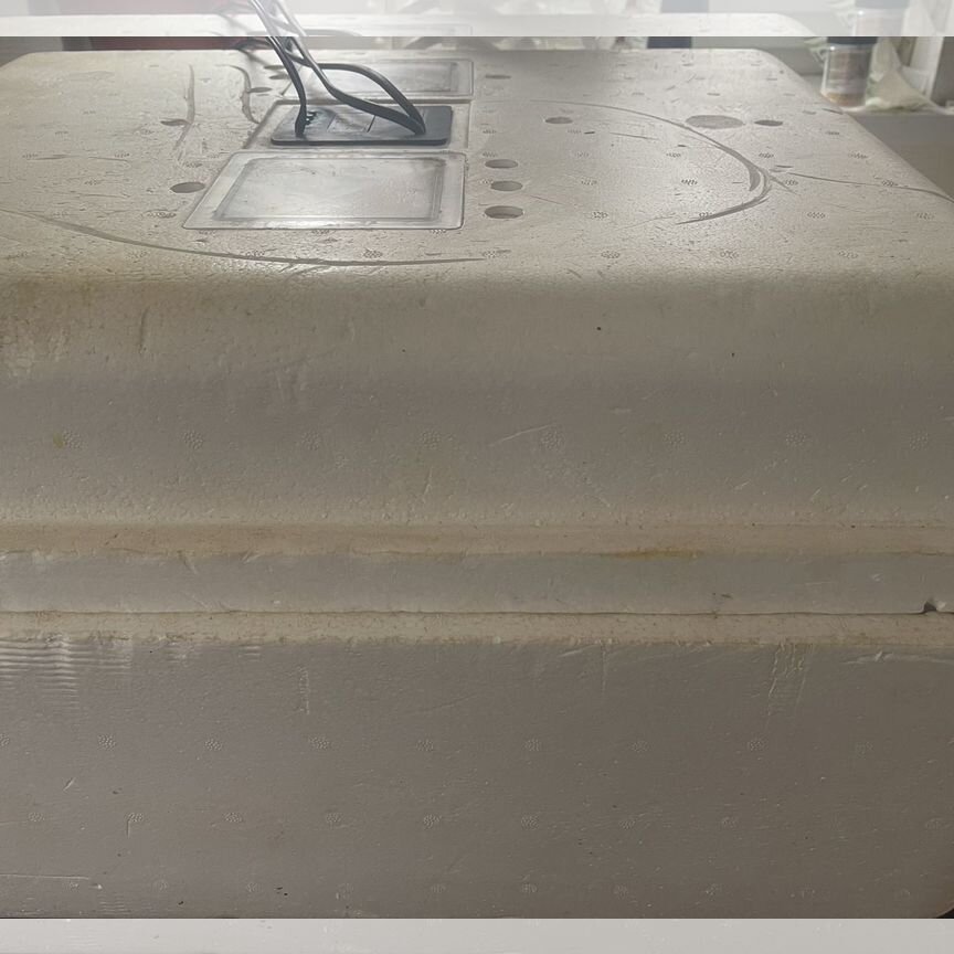 Инкубатор для яиц, Несушка на 63 яйца, автомат